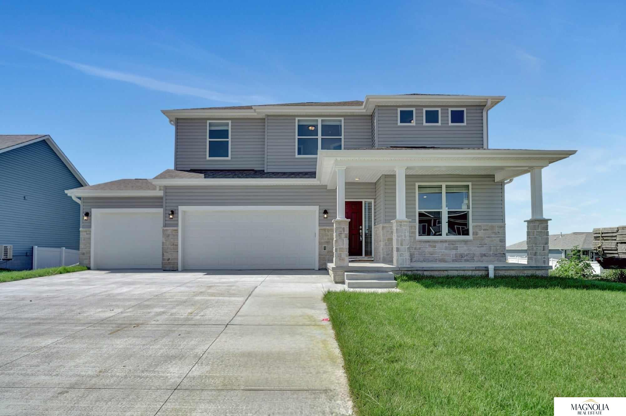335 Kristi Lane, Hickman, NE 68372 - (MLS#22316884) | Nebraska Realty