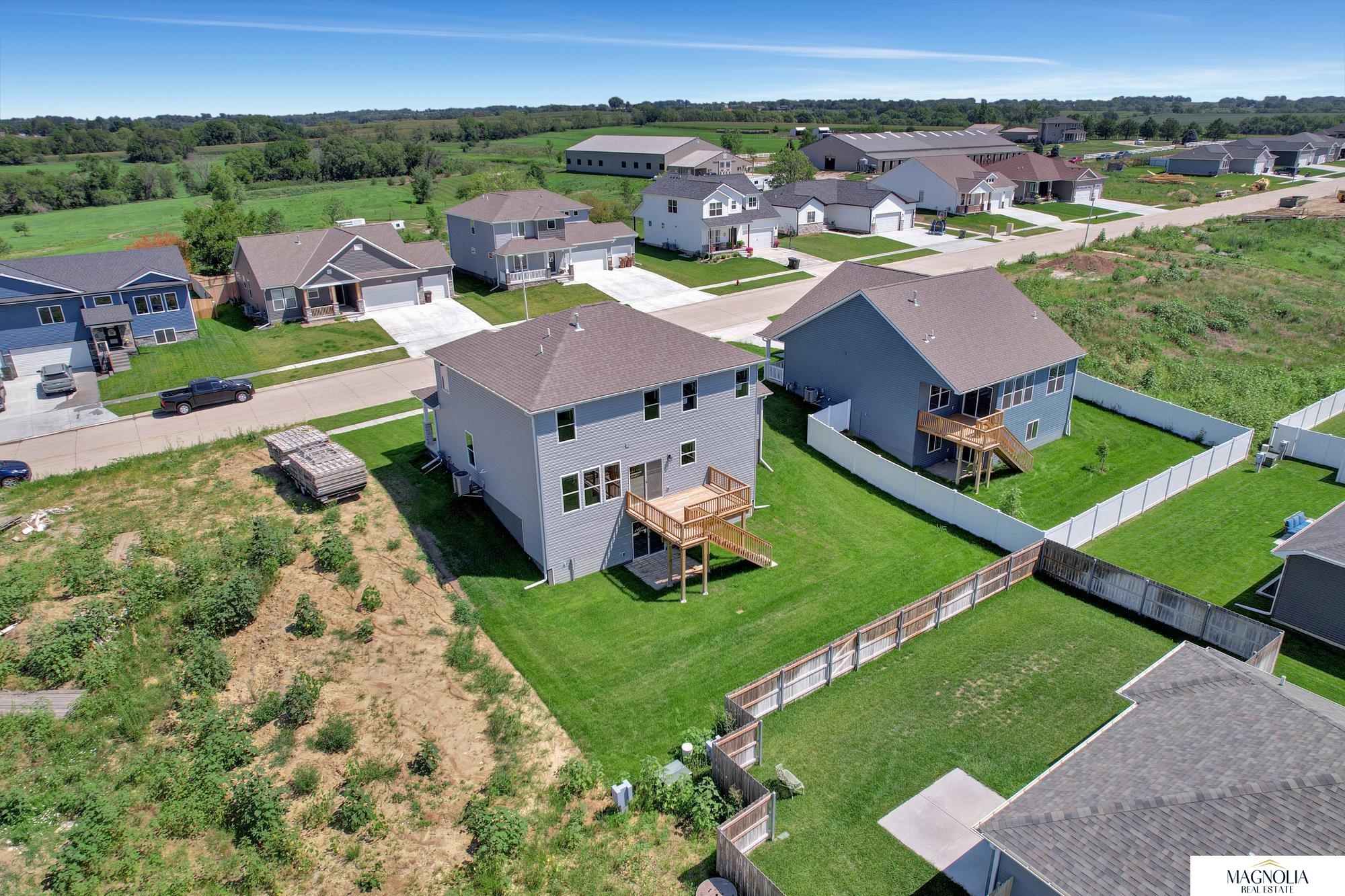 335 Kristi Lane, Hickman, NE 68372 - (MLS#22316884) | Nebraska Realty