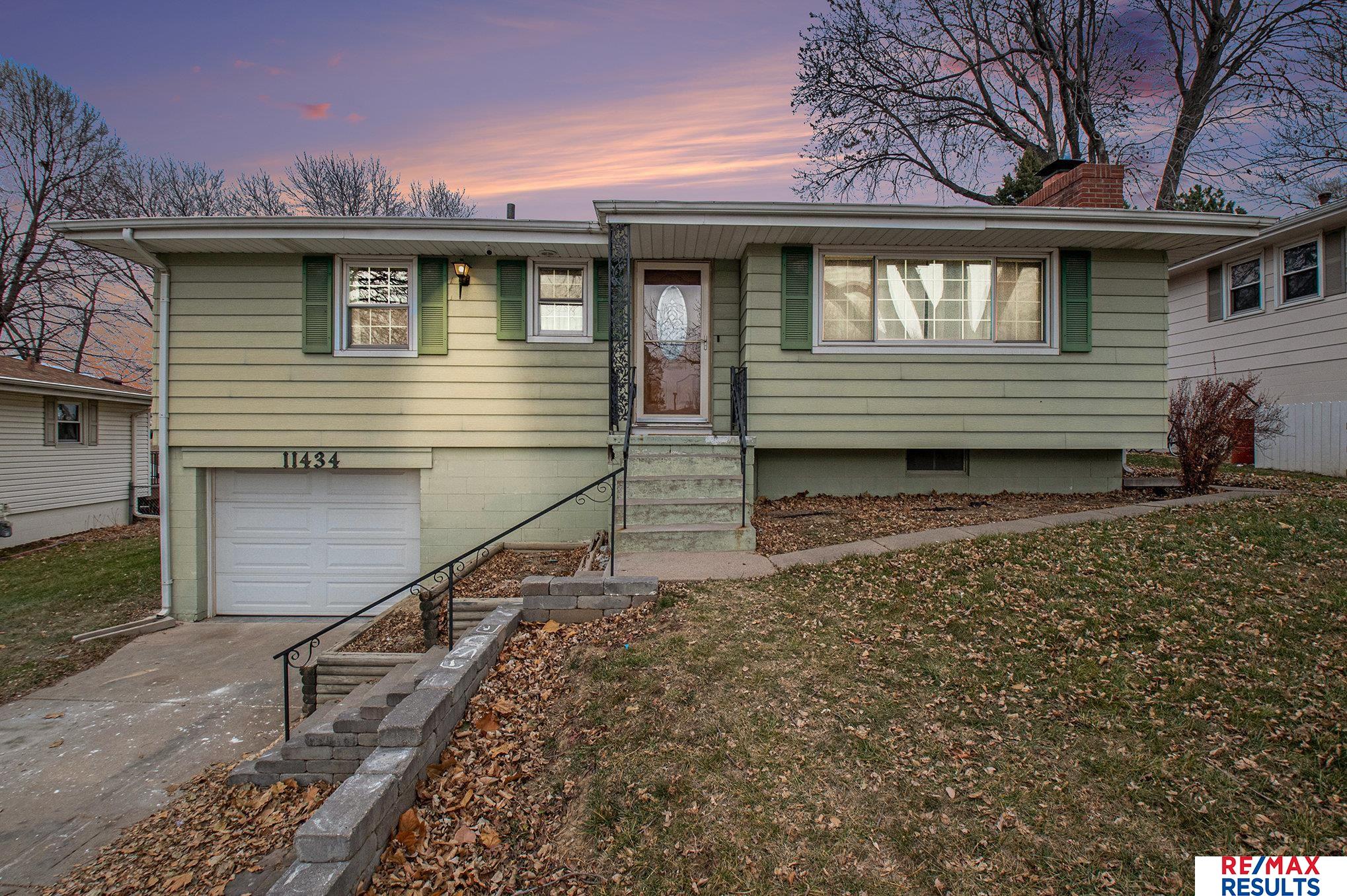 11434 R Street, Omaha, NE 68137 - (MLS#22328171) | Nebraska Realty