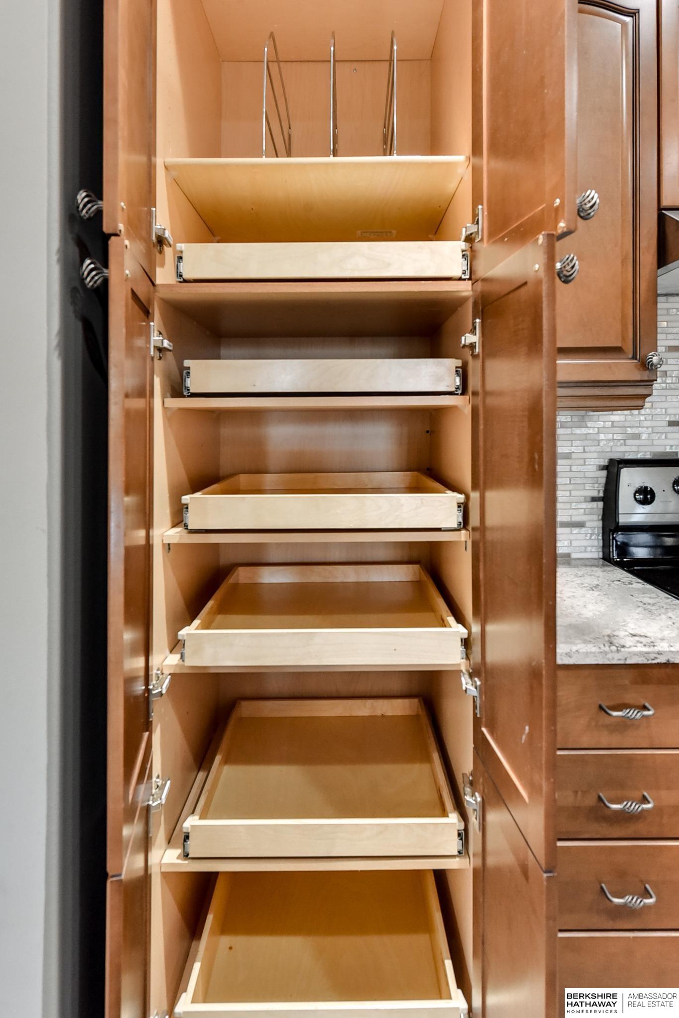 12228 Ida Plaza, Omaha, NE 68142 - (MLS#22403990) | Nebraska Realty