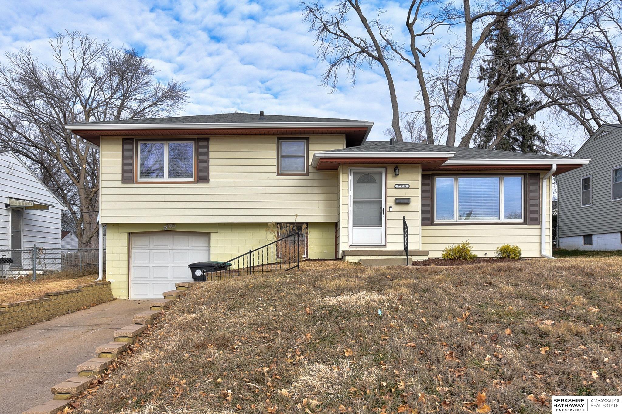 7918 Grover Street, Omaha NE 68124 - (MLS#22430811) | Nebraska Realty