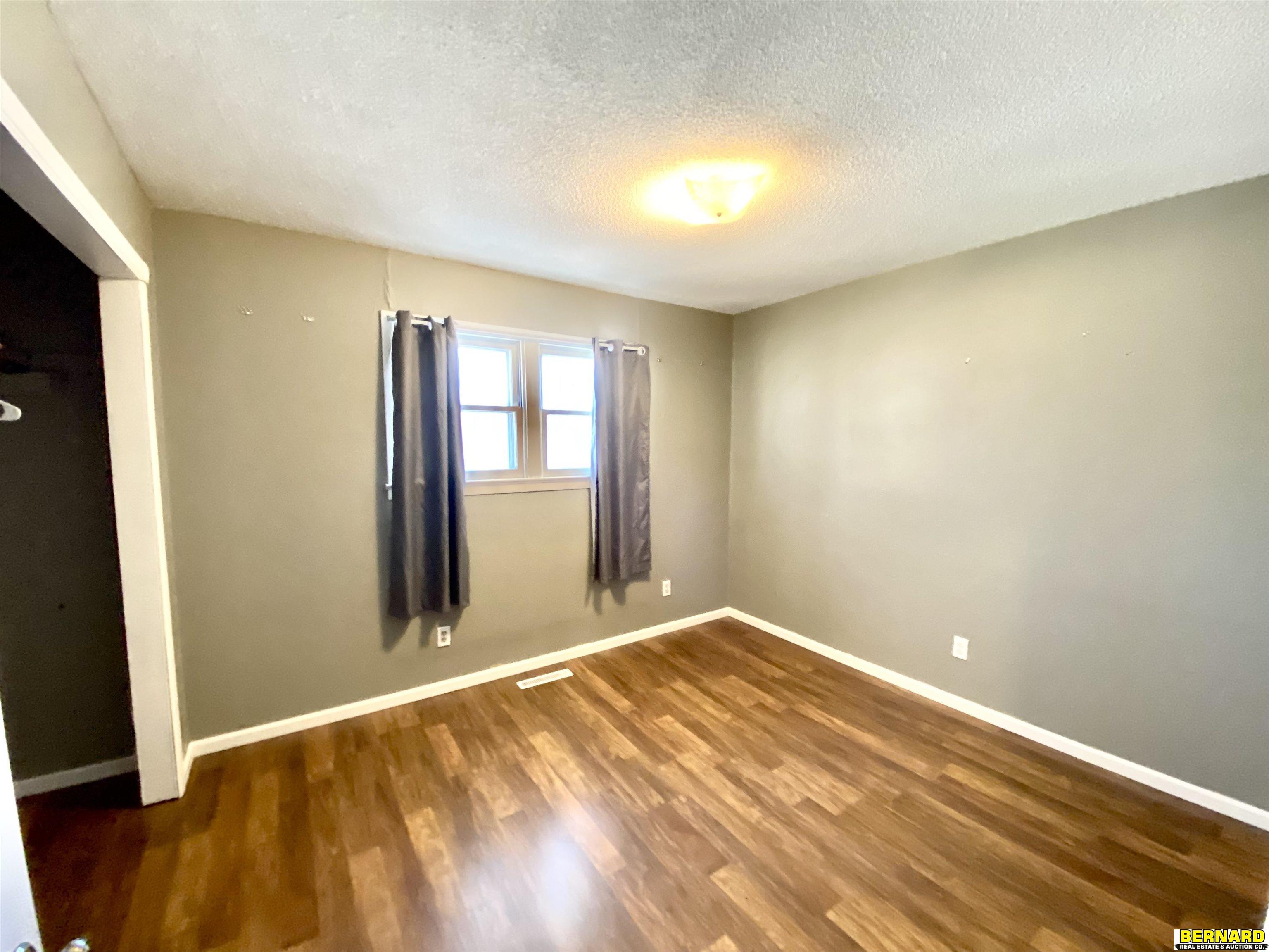 811 N 9th Street, Nebraska City NE 68410 - (MLS#22431565) | Nebraska Realty