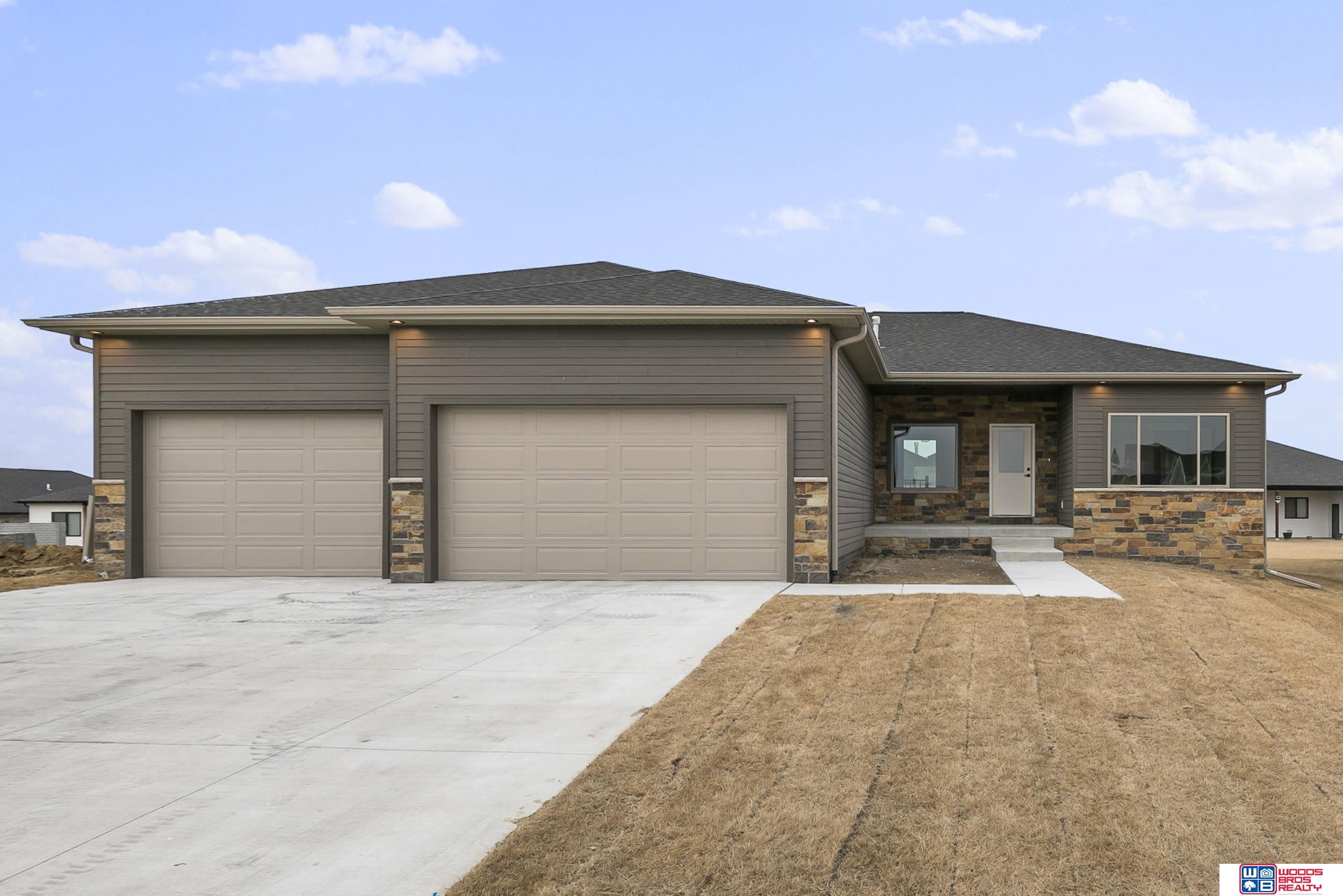 10530 Freedom Lane, Lincoln NE 68527 - (MLS#22501065) | Nebraska Realty
