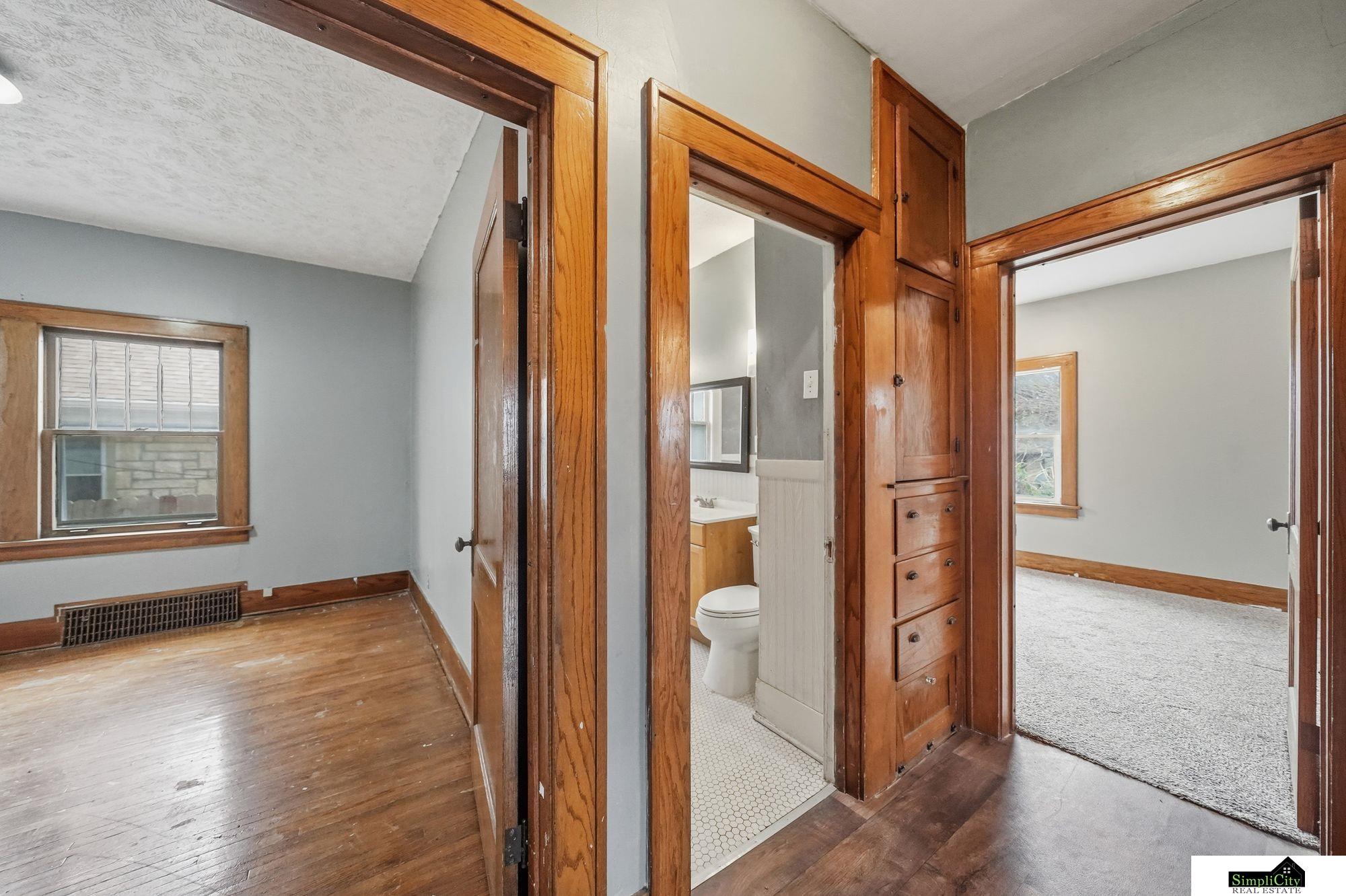 2031 S 34th Street, Lincoln NE 68506 - (MLS#22600324) | Nebraska Realty