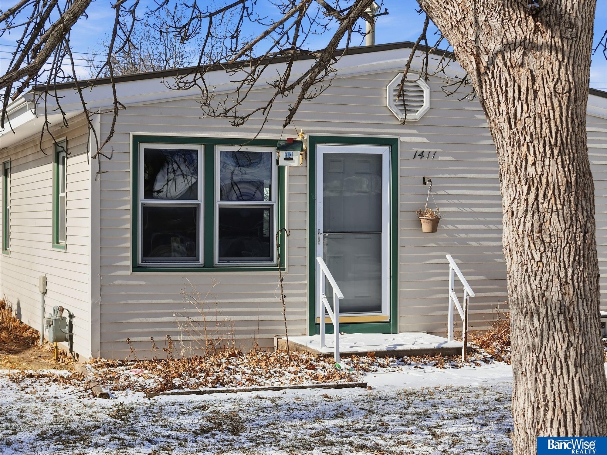 1411 N 53rd Street, Lincoln NE 68504 - (MLS#22602578) | Nebraska Realty