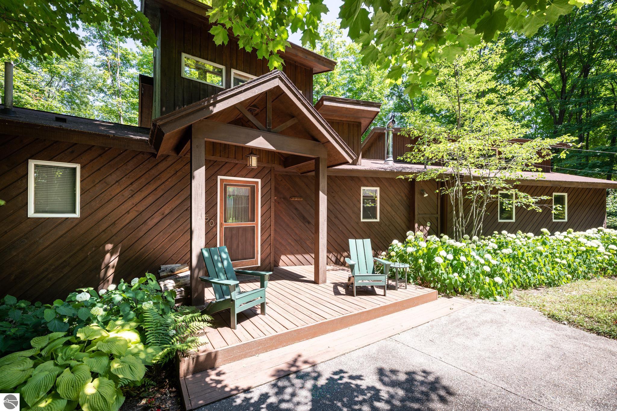 1750 W Outer Drive, Traverse City, MI 49685