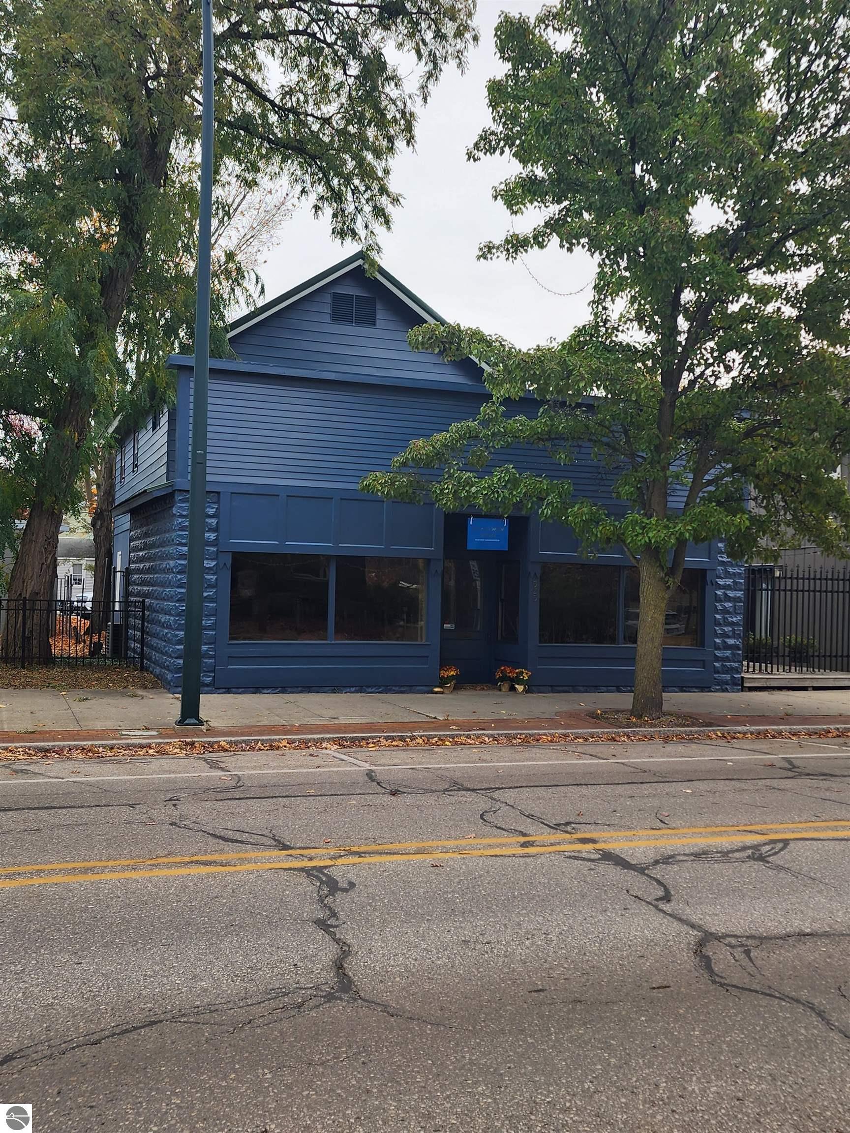 525 S Union Street Traverse City, MI 49684 - $750