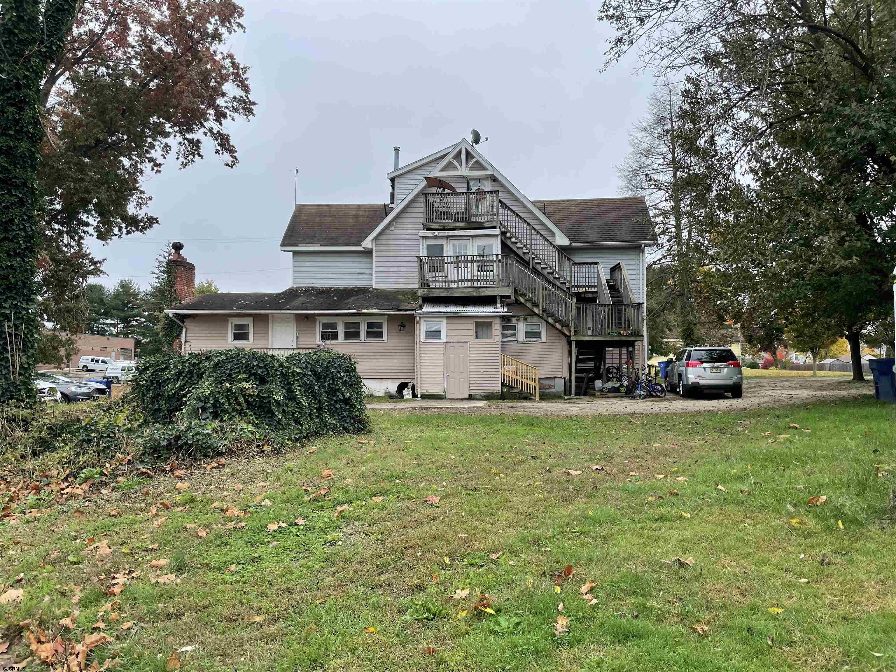 38 Broadway, Laurel Springs, NJ 08021