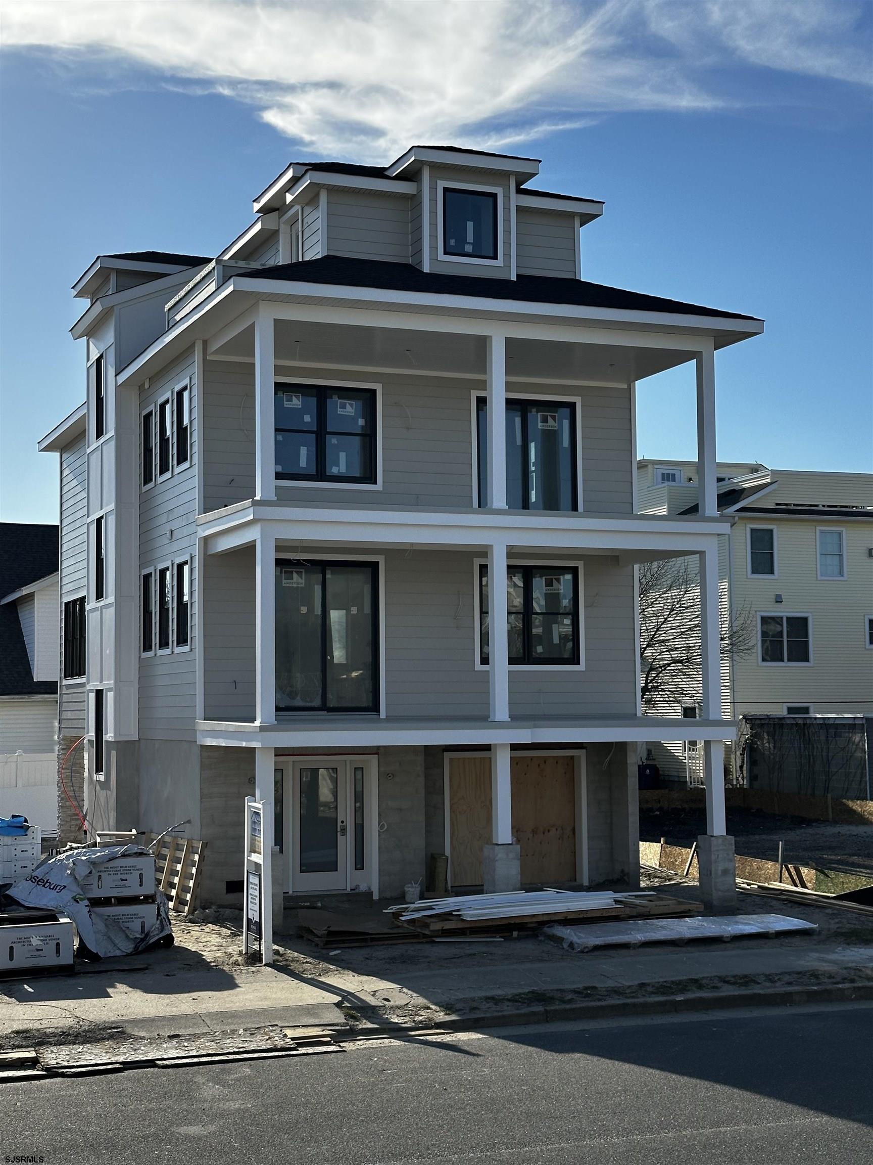 2C N Melbourne Ave, Ventnor, NJ 08406
