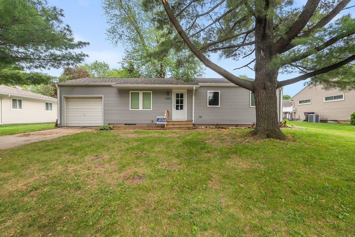 2305 Valley High Drive, Cedar Falls, IA | Ruhl&Ruhl